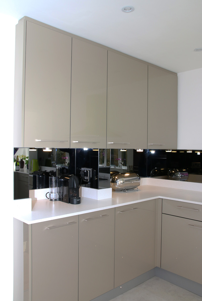 Champagne kitchen with bronze mirror | Interiors 12